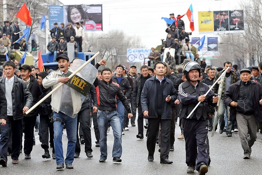 Kirghizstan, une révolution dans le sang Kirghizstan, une révolution dans le sang