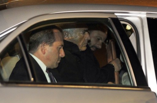 DSK menotté: la gauche choquée, l'UMP craint pour l'image de la France