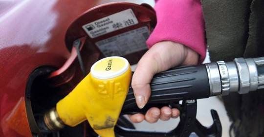 La consommation de carburants a stagné en 2011 La consommation de carburants a stagné en 2011