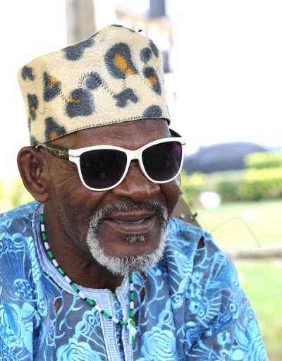 Fatai Rolling Dollar, un jeune de 85 ans qui chante la Highlife au Nigeria