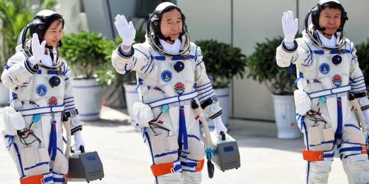 La Chine a réussi son premier rendez-vous spatial habité