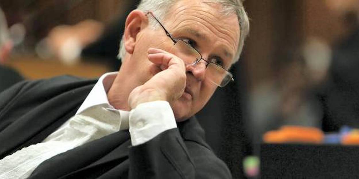 Procès Pistorius : Barry Roux, ou l'art de rendre compliquées les ...