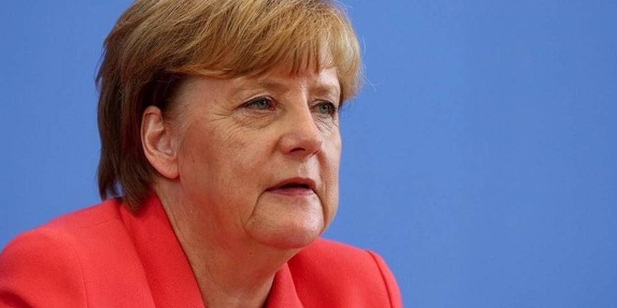 Migrants : Angela Merkel refuse de fermer la route des Balkans