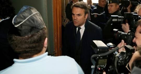 Impôts en retard: prison avec sursis pour l'ex-secrétaire d'Etat Thévenoud