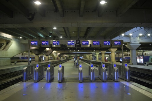 Nouvelle panne géante à Paris-Montparnasse après un Nouvelle panne géante à Paris-Montparnasse après un
