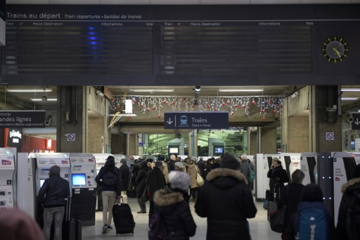 Nouvelle panne géante à Paris-Montparnasse après un Nouvelle panne géante à Paris-Montparnasse après un