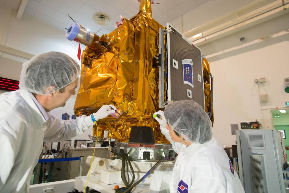 Microscope : le petit satellite qui voulait révolutionner la physique