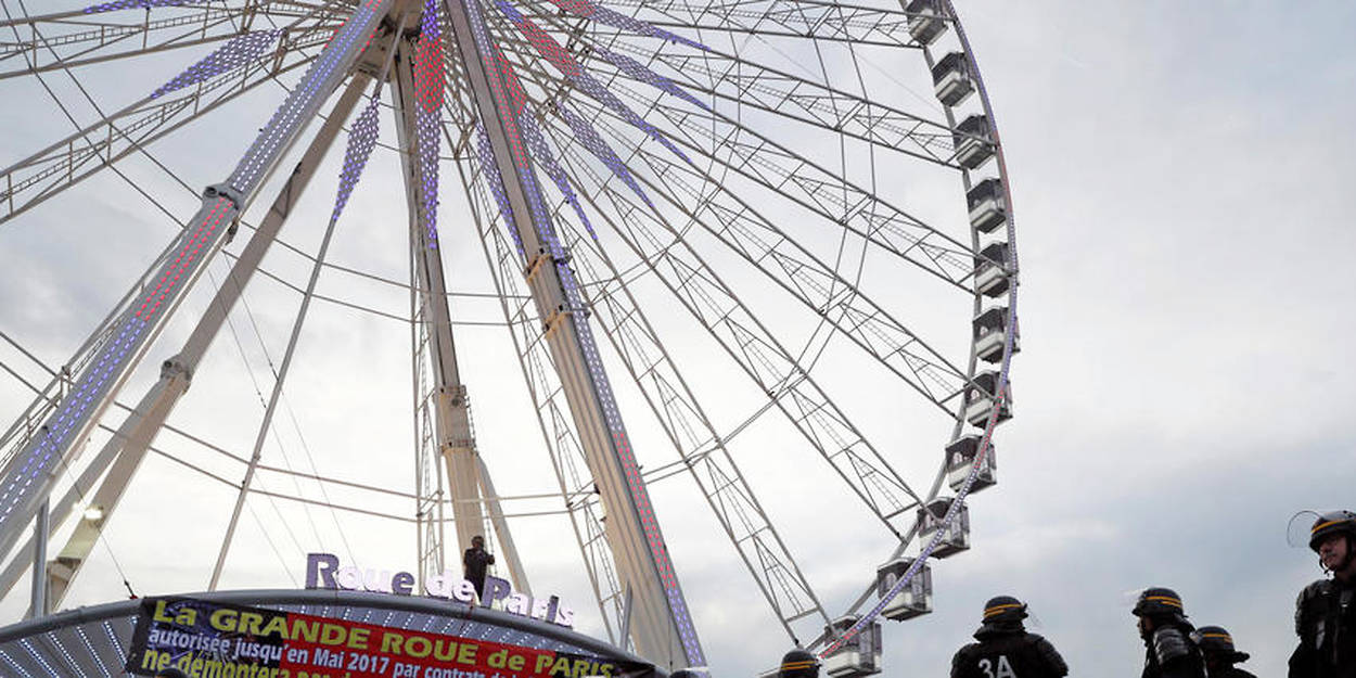 Grande roue, marché de Noël : la gestion de Paris pointée du doigt