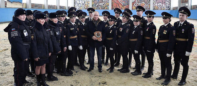 Russie : Vladimir Poutine célèbre à sa façon la Journée des femmes