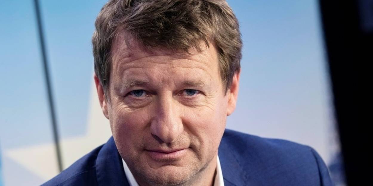 Européennes: Jadot pourfend les "belles paroles" écologiques à Villeurbanne