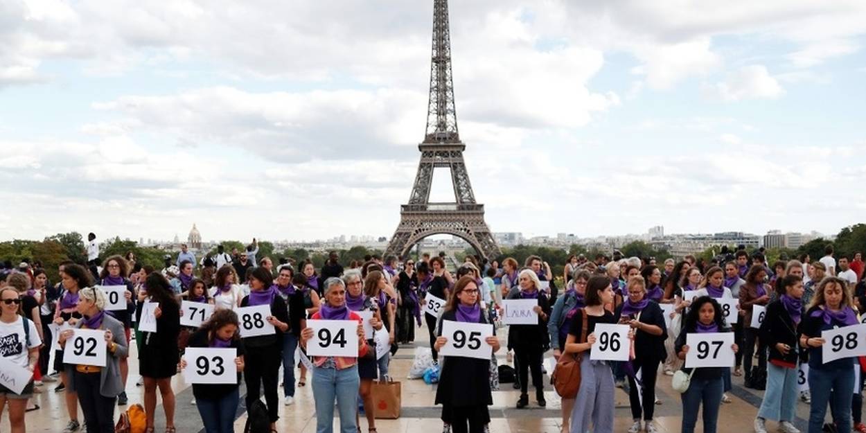 Paris: rassemblement au Trocadéro pour dénoncer "le 100e féminicide" de ...