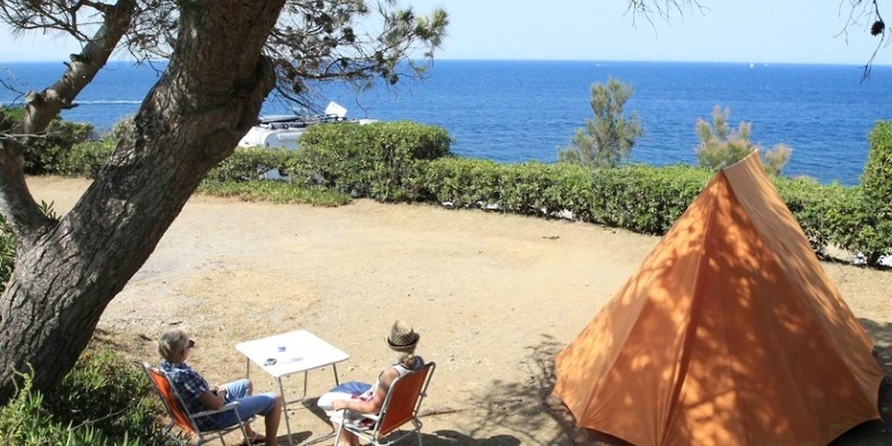 Vacances en France cet été: un tourisme plus "vert" et numérique se dessine