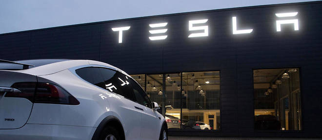 Tesla devient, en Bourse, le leader de l'automobile