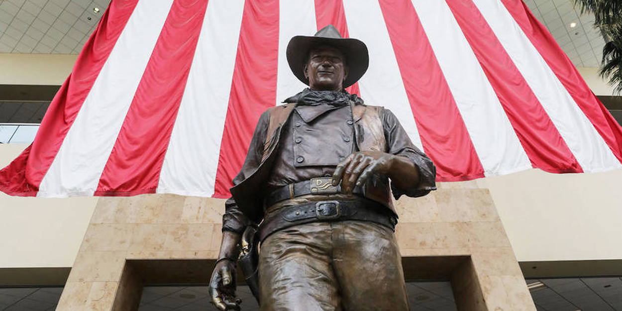Racisme : le fils de John Wayne à la rescousse de son père