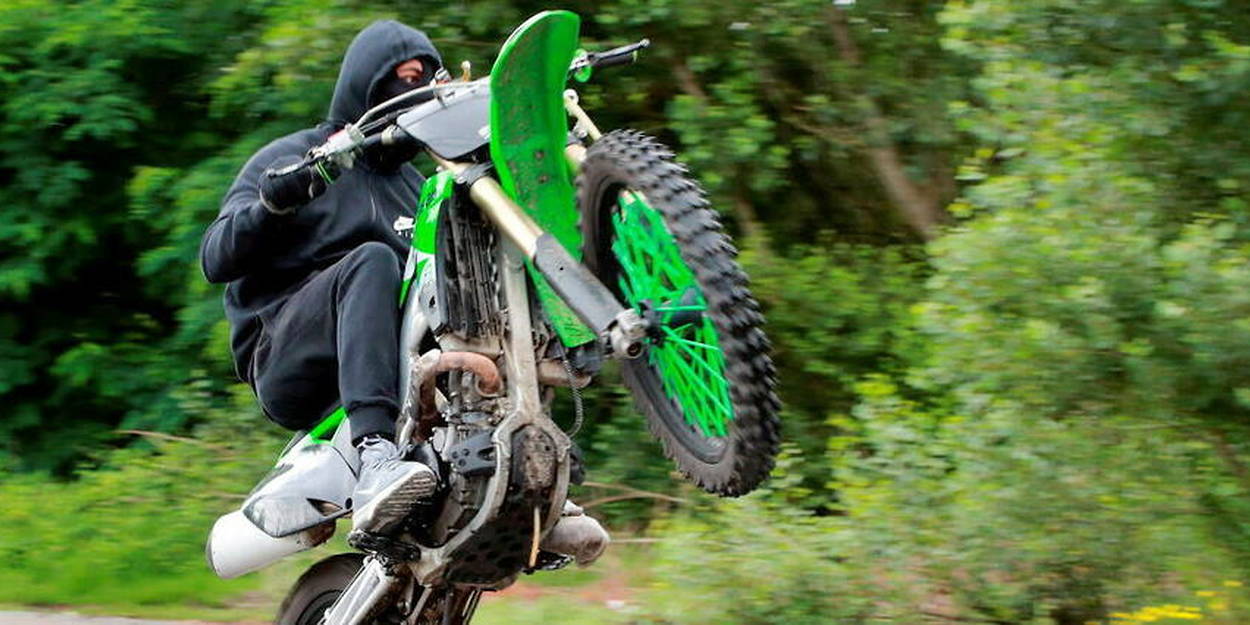 Marseille : un jeune homme se tue pendant un rodéo urbain