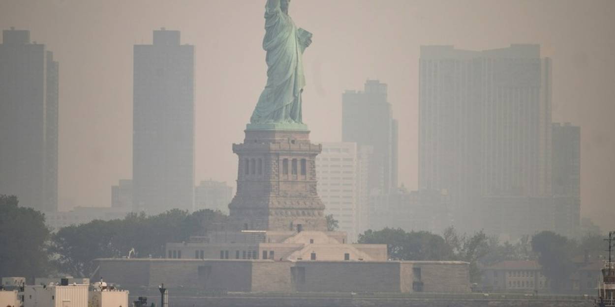Brouillard et air irrespirable à New York à cause des incendies au Québec