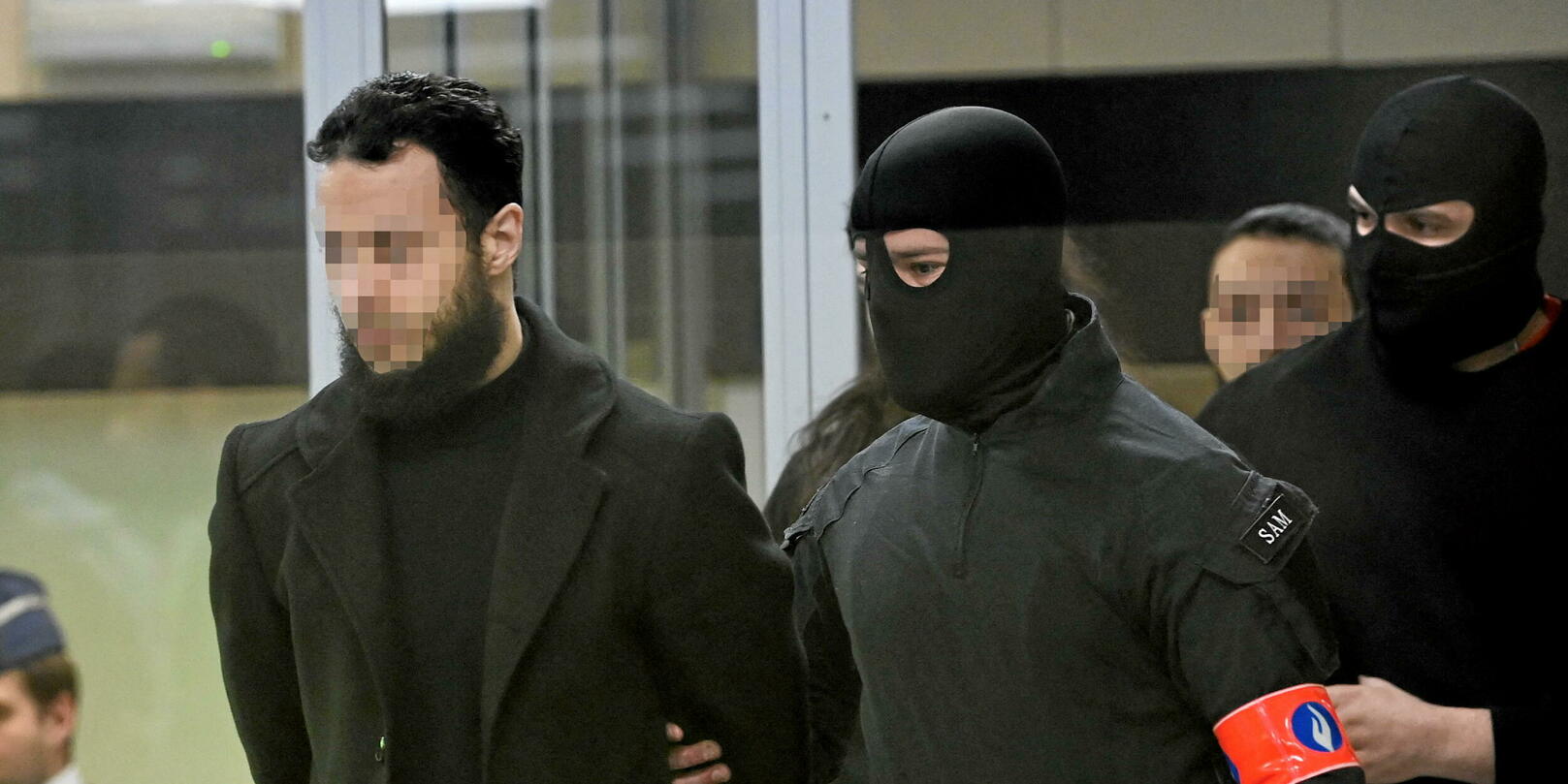 Attentats De Bruxelles Abdeslam Qui Risque La Perpétuité Réclame Un