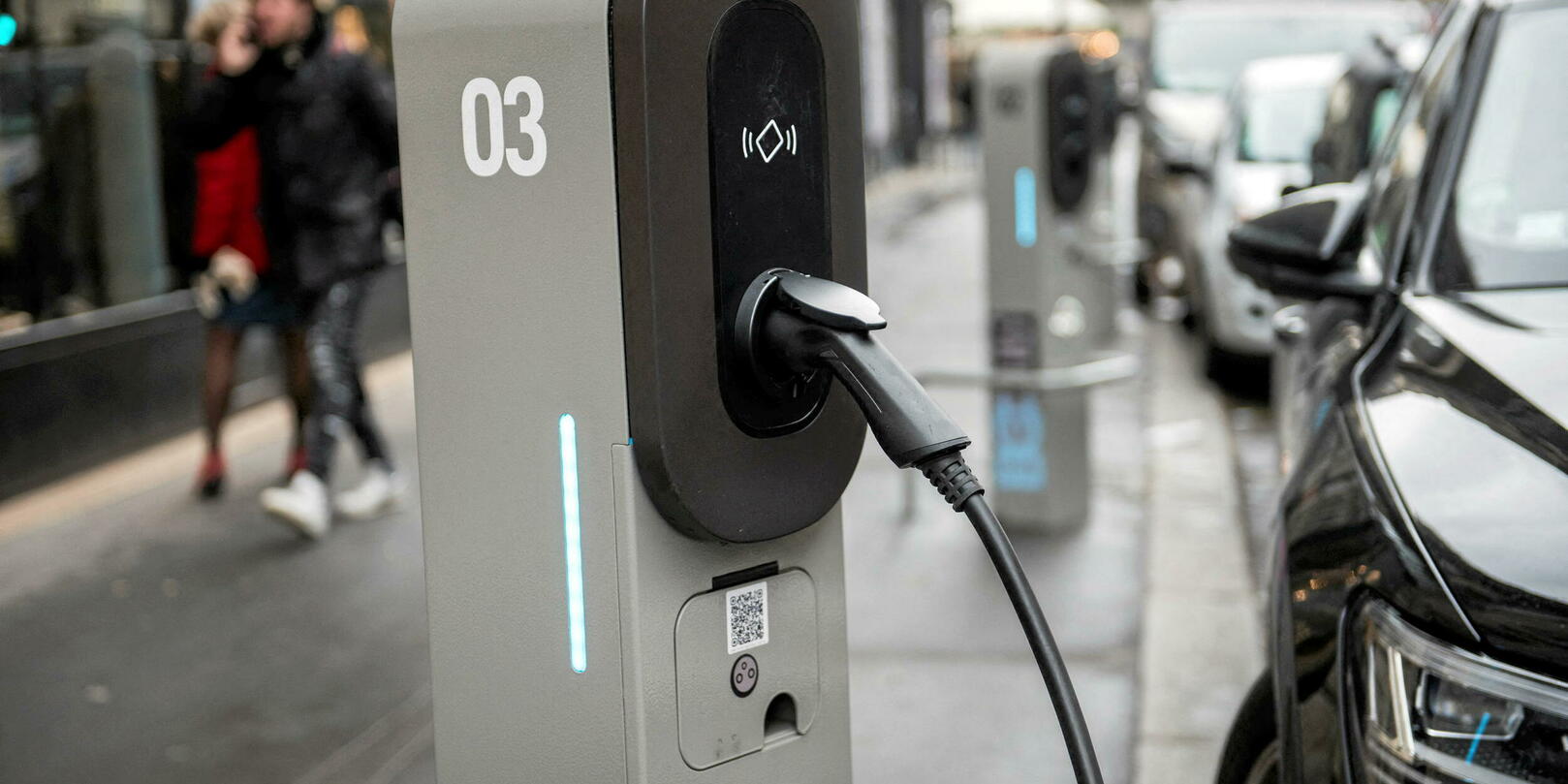 Voitures électriques : bientôt des bornes de recharge à McDonald’s