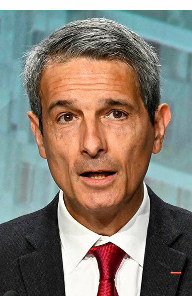 En forme : Gaspard Kœnig, Prix Interallié 2023 pour «Humus» (Éditions ...