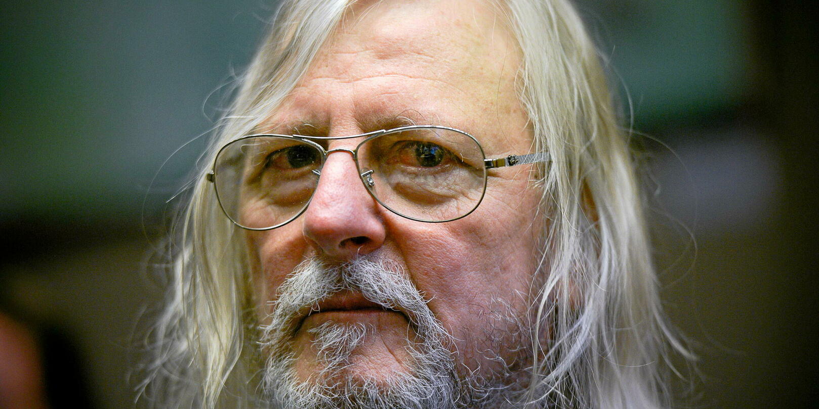 Pr Raoult : suspendu deux ans par l’Ordre des médecins. Trop tard.