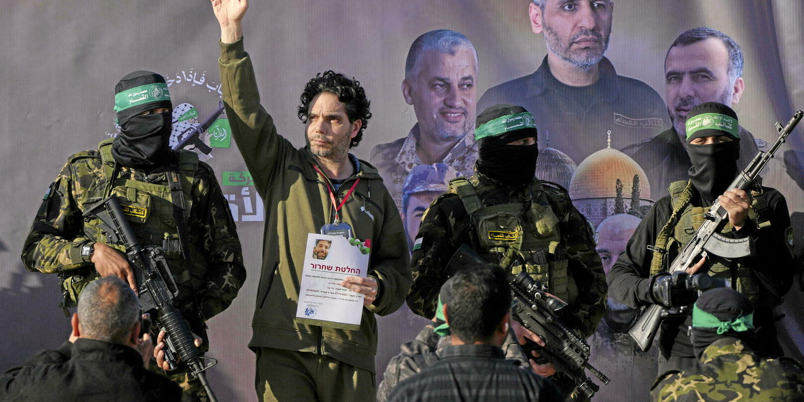 Les retrouvailles poignantes de l’ex-otage Ofer Kalderon avec sa famille